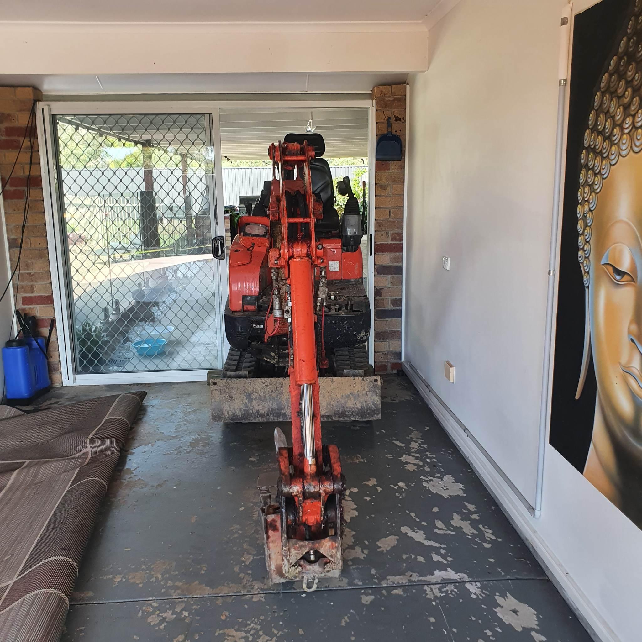 Specialist Micro & Mini Excavator Hire Gold Coast - Mini Digger ...