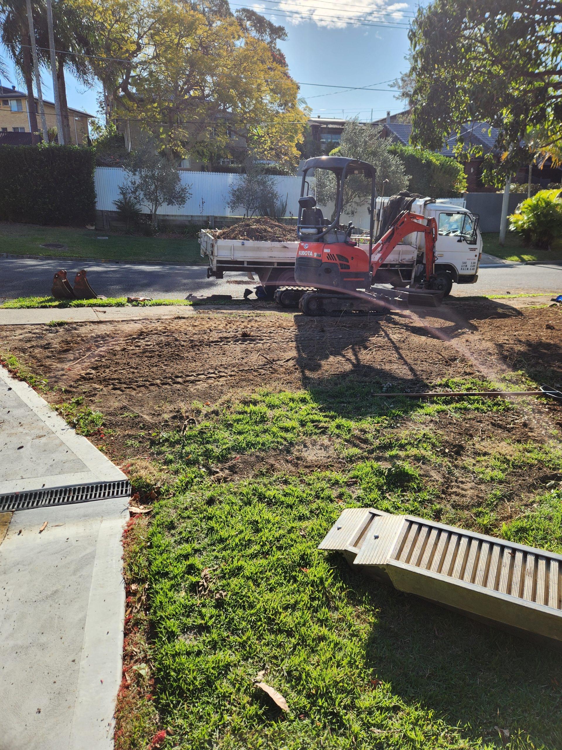 Mini Digger Gold Coast Hire - Mini Digger Gold Coast Hire